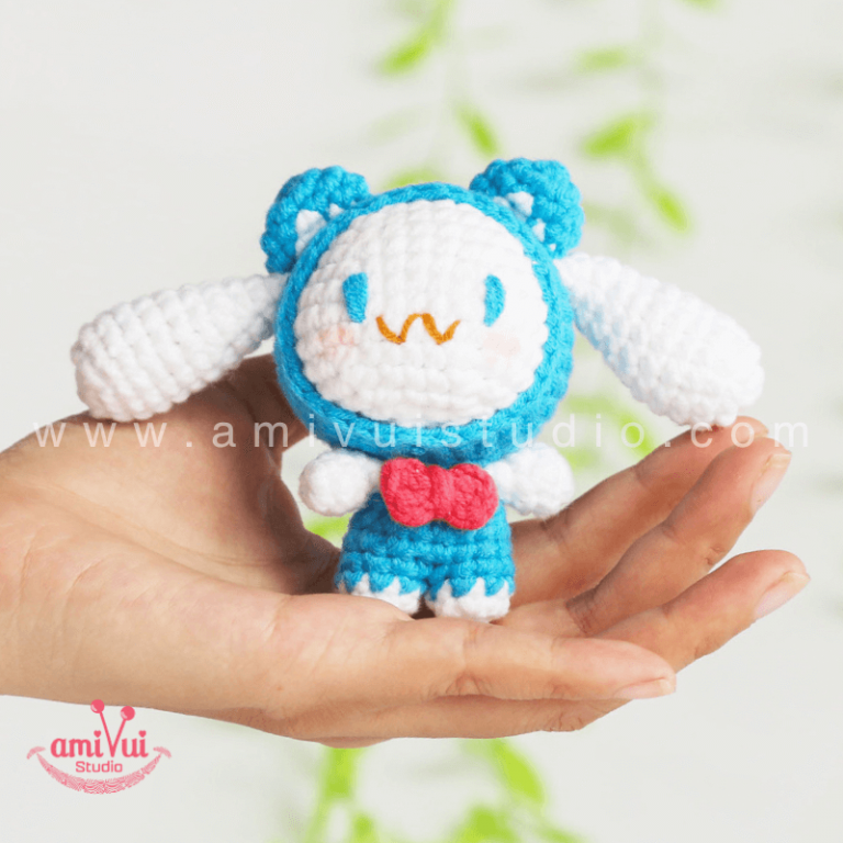 Tiny cute Cinnamoroll amigurumi Free crochet pattern - Amivui Studio